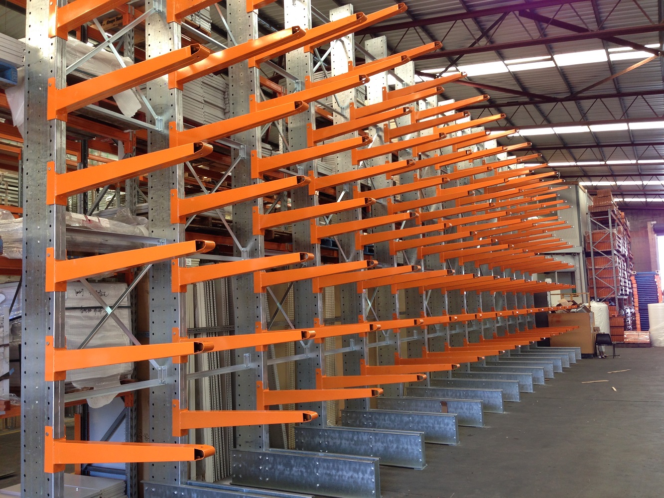 LOGIX Cantilever Rack | Storage for long products