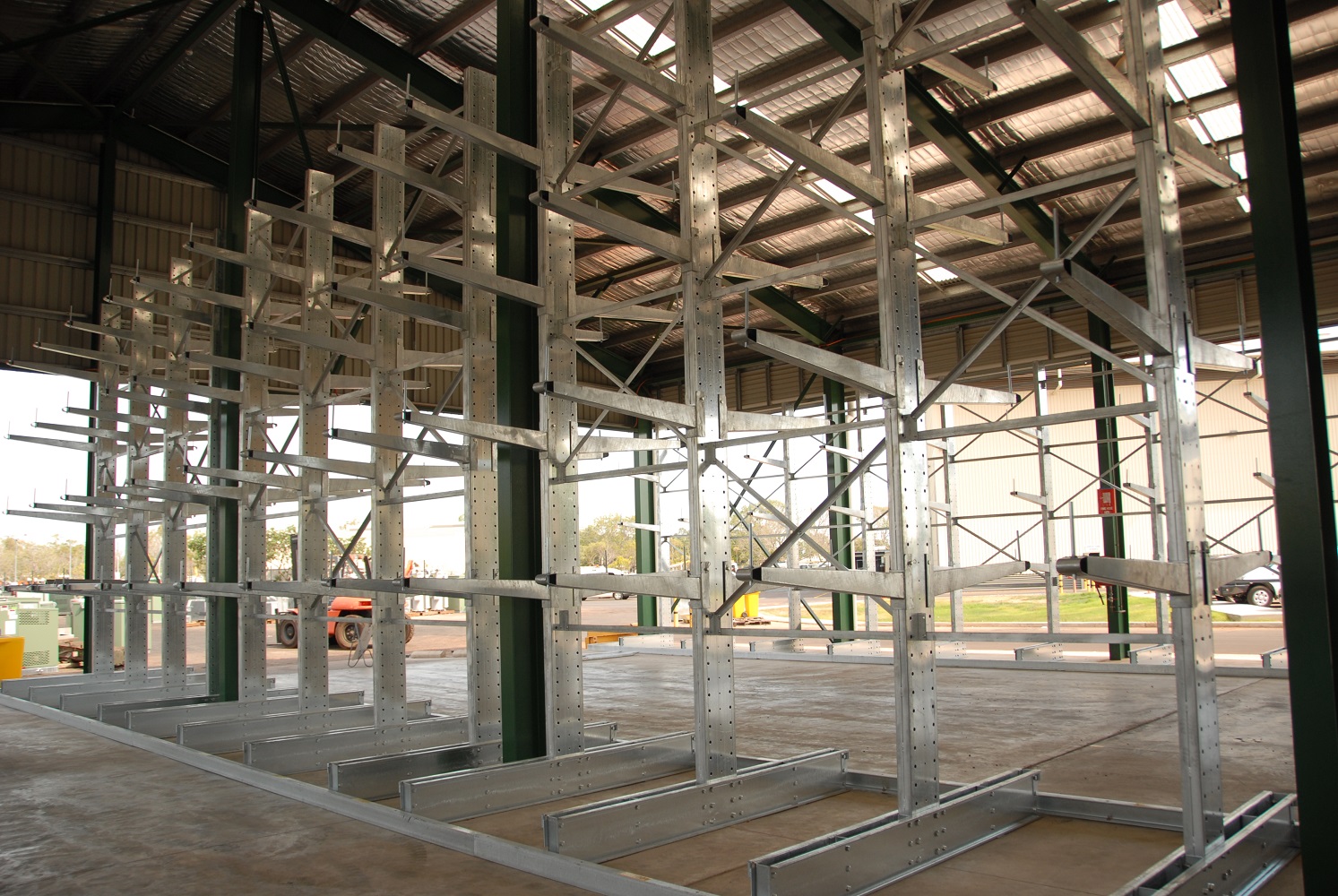 LOGIX Cantilever Rack | Storage for long products