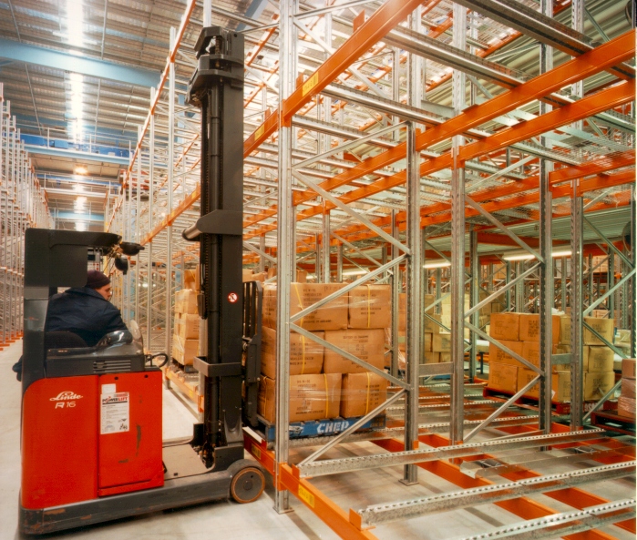 Colby Pallet Live Storage (PLS) | Automatic first in, first out stock ...